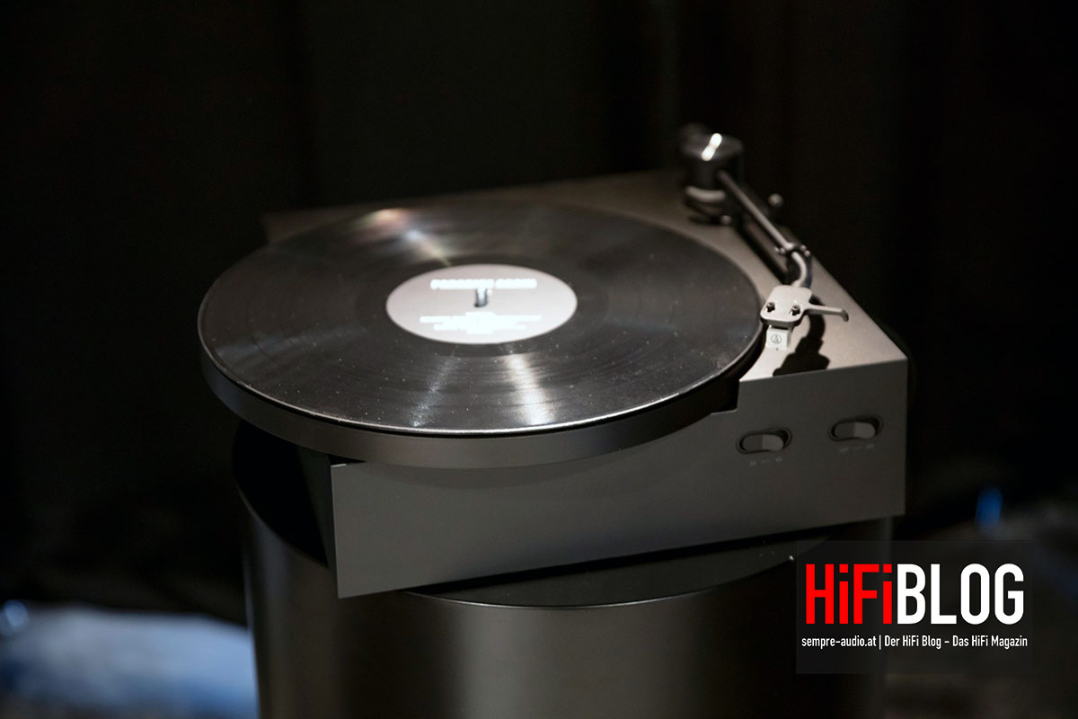 Ikea OBEGRÄNSAD Record Player - In cooperation with Swedish House Mafia ...
