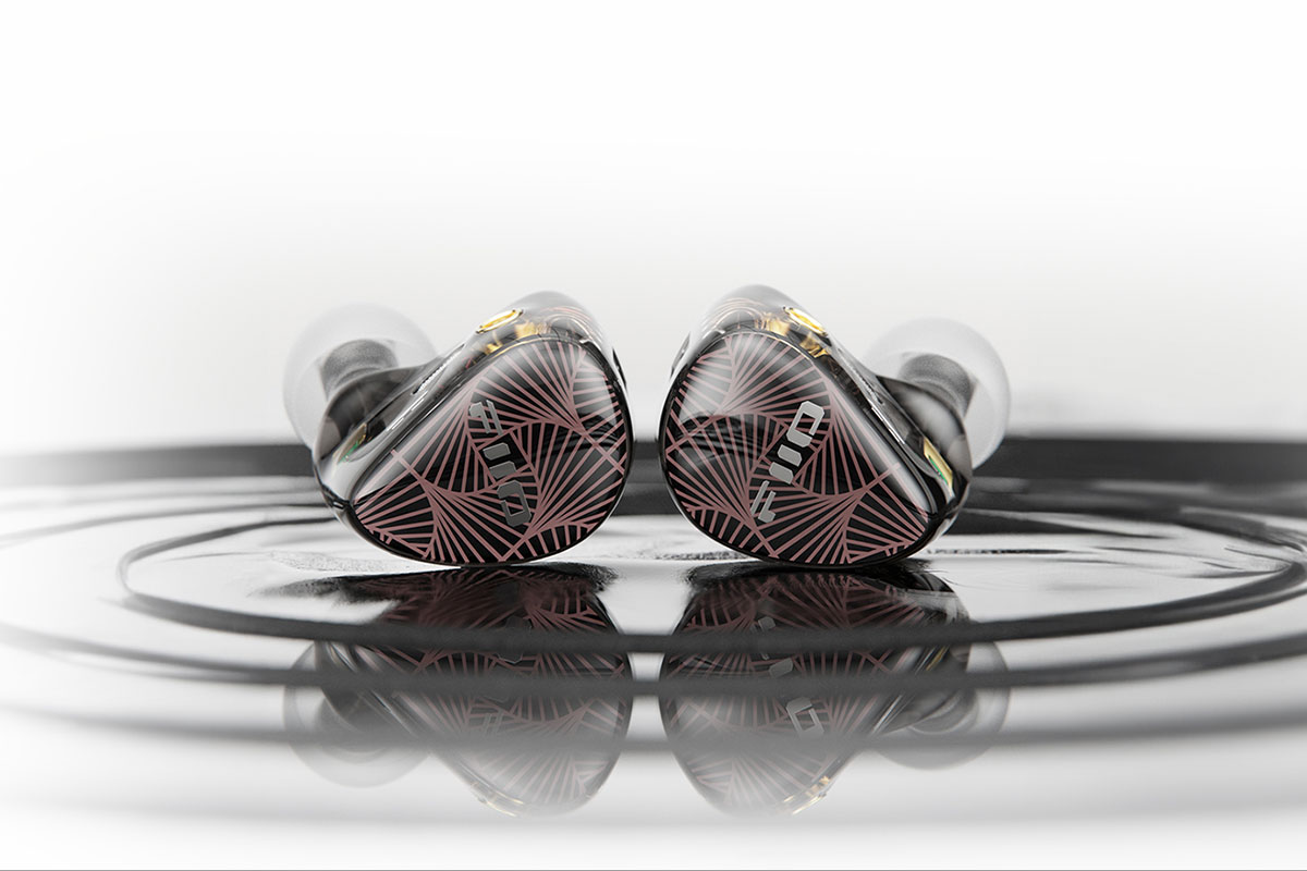 FiiO FX15 Tribrid IEM - One Dynamic, One Balanced Armature Driver and ...