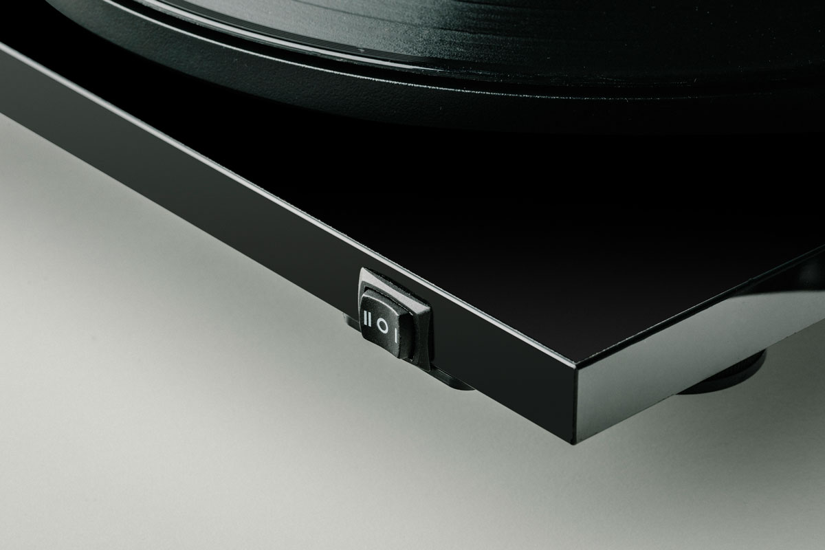 Pro-Ject E1.2 Turntable - A statement for the beginner | HiFi BLOG