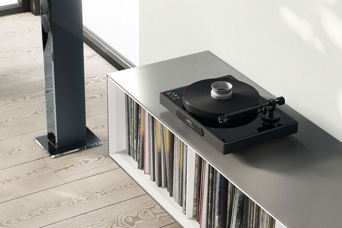 Revox T77 Turntable with Integrated MC Phono Stage and Balanced Output ...